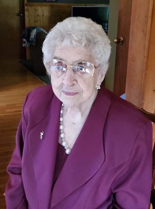 Violet Mountney Obituary - Bancroft, ON | Neuman Funeral Home
